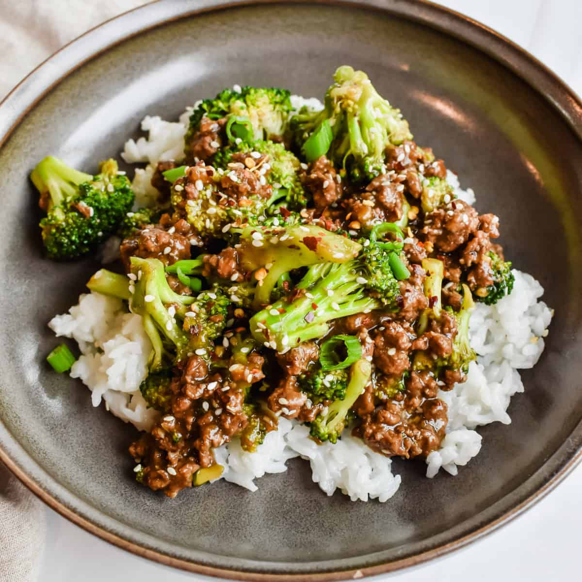 Easy 30 Minute Gluten-Free Ground Beef and Broccoli Recipe - Easy Eats Dietitian